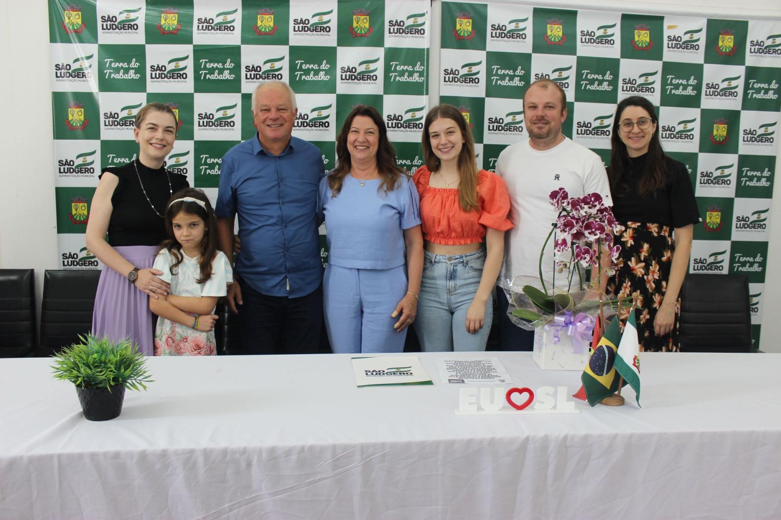 Maria Marlene Schlickmann já está no comando da Gestão Municipal de São ...